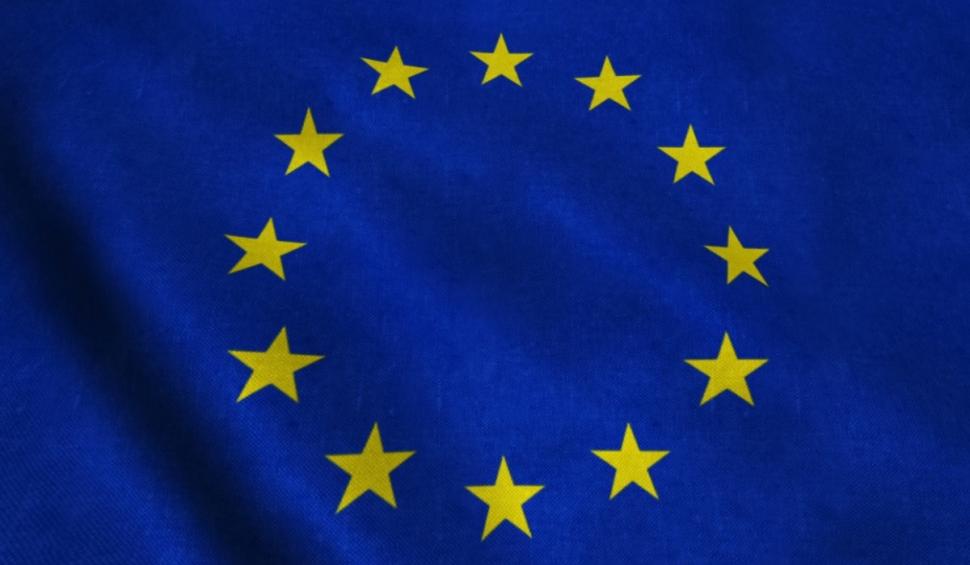 Be EU Facts First: Diferențele dintre Comisia Europeană, Parlamentul ...