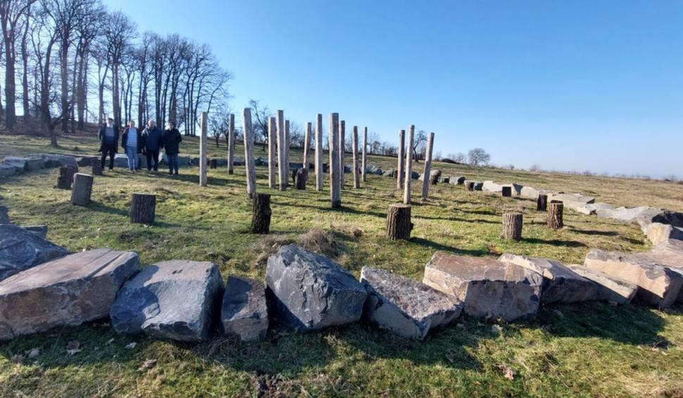 Templul solar din România creat de la zero. Este orientat spre ...