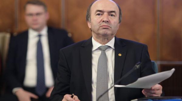 Tudorel Toader, întrebat dacă va candida la prezidențiale: „Am primit ...