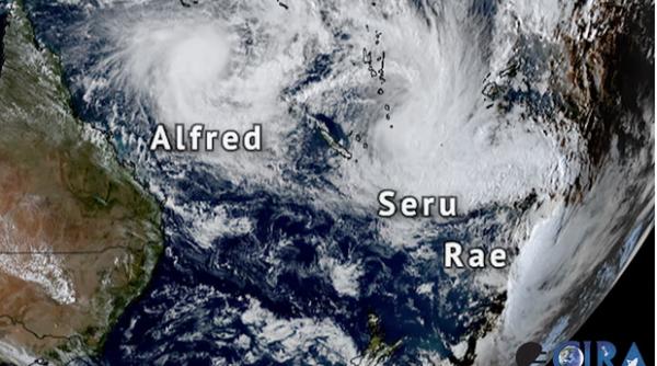 Fenomen ciclonic rar surprins din satelit. Trei furtuni tropicale s-au ...