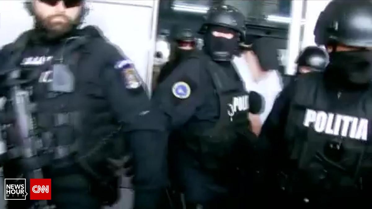 Criminalul din Berceni, adus în țară sub escortă, din Olanda. Primele ...