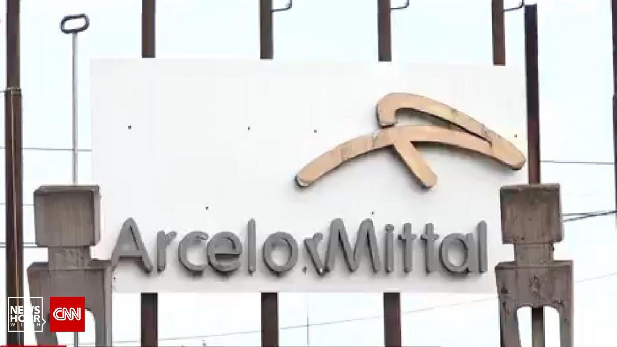500 de angajaţi de la ArcelorMittal, trimişi în şomaj tehnic. Patronii ...